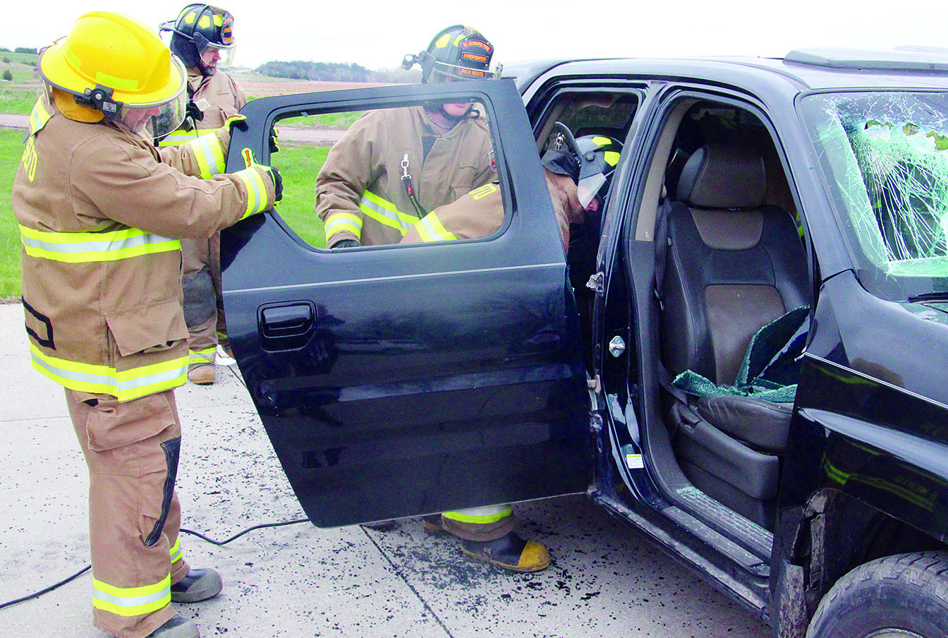 High school students get ‘hands-on’ with fire-rescue training at St ...